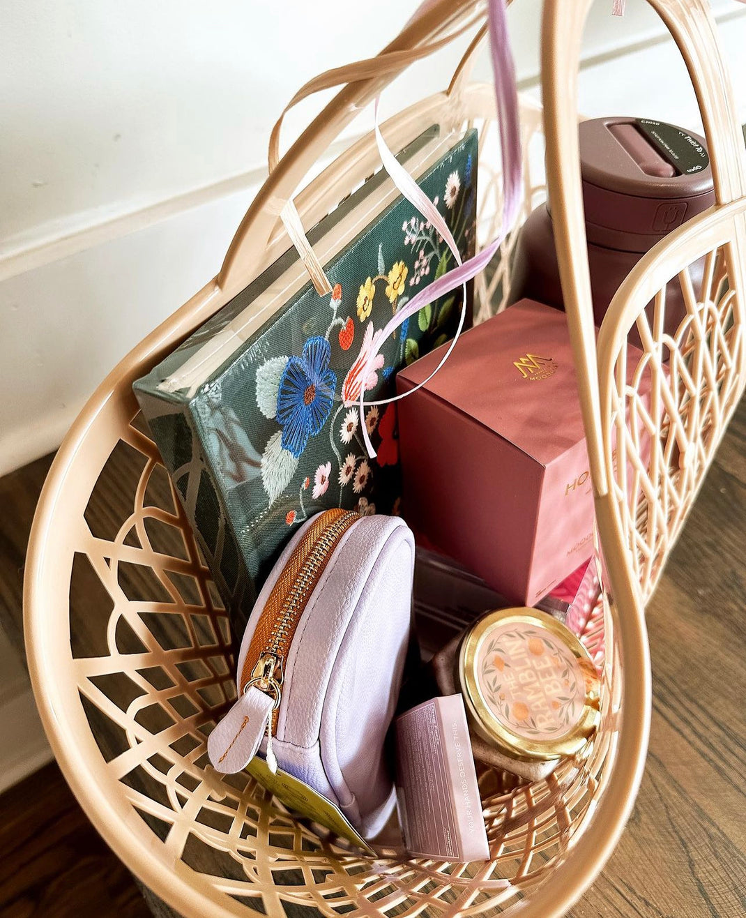 Paper & Thread – Paper & Thread